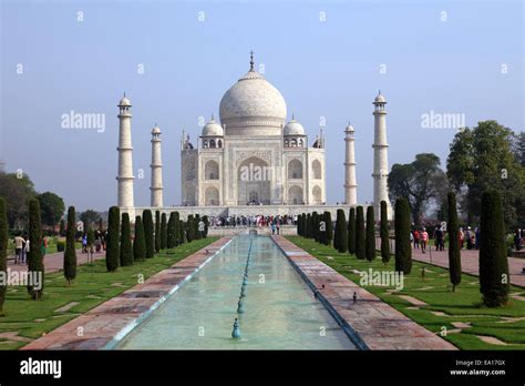 Taj Mahal Minarett Hi Res Stock Photography And Images Alamy