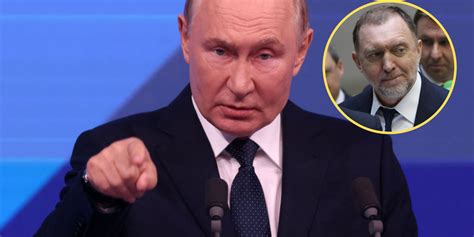 Na Kremlu wrze W otoczeniu Putina mówi się o szalonej inwazji