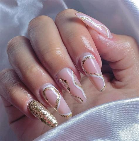 Unhas Decoradas De Nude Branco Inspira Es Elegantes Que Voc
