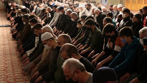 Teravih namazı kaç rekat Teravih namazı nasıl kılınır