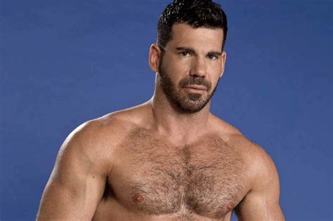Billy Santoro è Un Razzista Proprio Qualche Ora Fa Onlyfans E Justforfans Due Piattaforme In