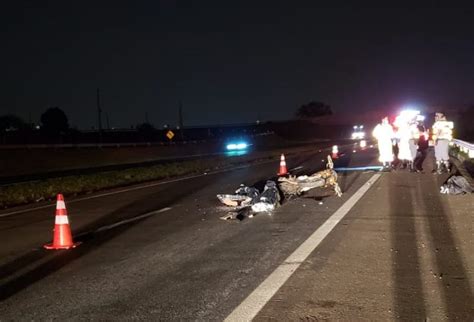 Jovens Morrem Em Acidente Entre Moto E Caminh O Na Regi O Mar Lia Not Cia