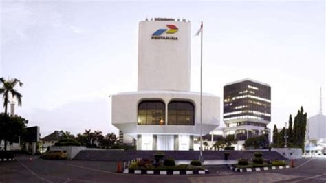 Menteri Bumn Erick Thohir Rombak Komisaris Dan Direksi Pertamina