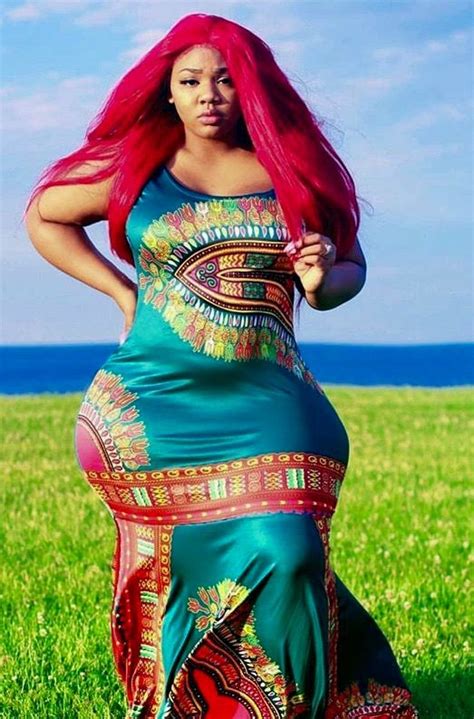 Grueso y curvado esta caliente Chicas desnudas y sus coños