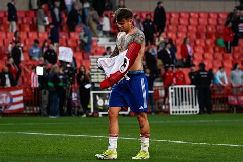 Miał okazać się wybawicielem reprezentacji Polski teraz znajduje się w