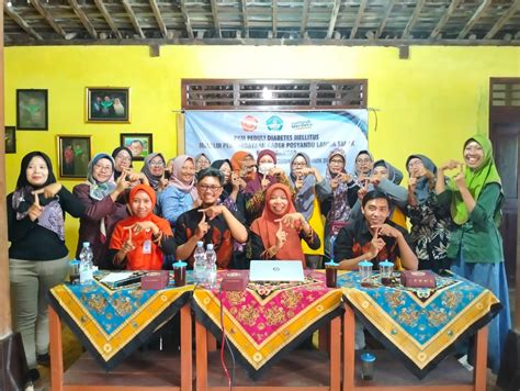 Tim PKM ITS PKU Muhammadiyah Surakarta Adakan Pengabdian Melalui