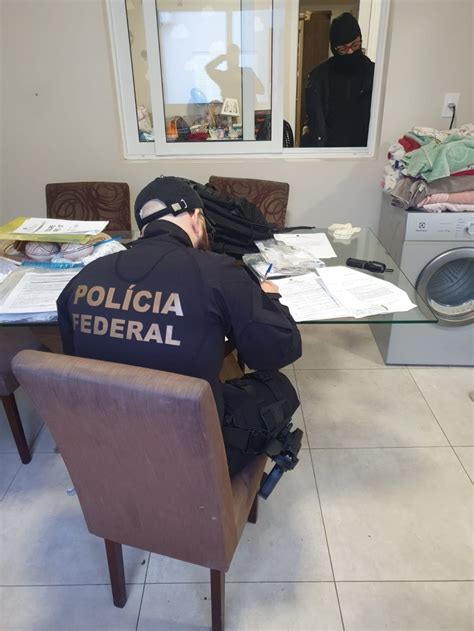 Pol Cia Civil E Pol Cia Federal Desarticulam Grupo Que Aliciava Jovens