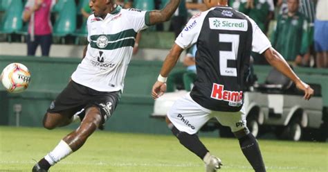 Coritiba empata Operário e perde chance de assumir liderança do