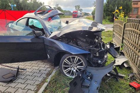 Miertelny Wypadek Na Dk Nie Yje Letni Kierowca Be Chat W