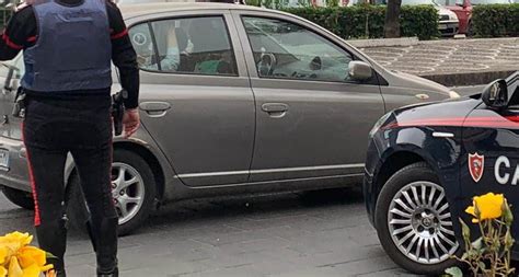 Positano Notizie In Auto Con La Droga E La Figlia Di 5 Anni A Meta Di