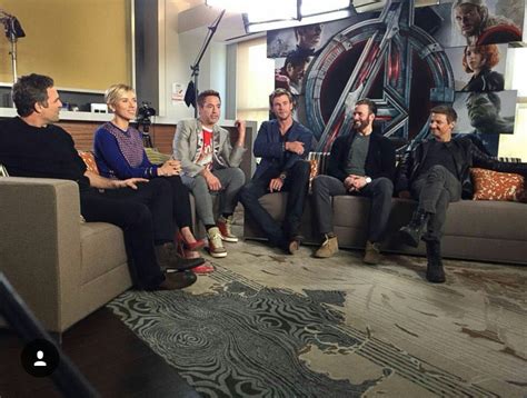 Mark Ruffalo Scarlett Johansson Robert Downey Jr Chris Hemsworth