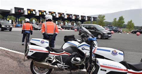 La Ertzaintza intensificará desde este lunes los controles para evitar