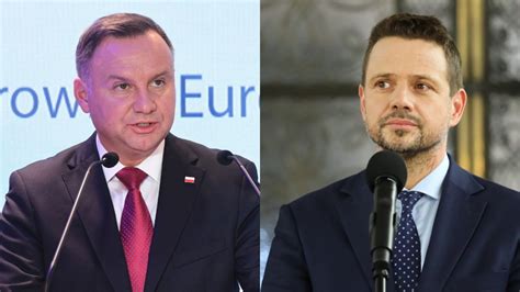 Super Express Andrzej Duda i Rafał Trzaskowski ze wzrostami przed