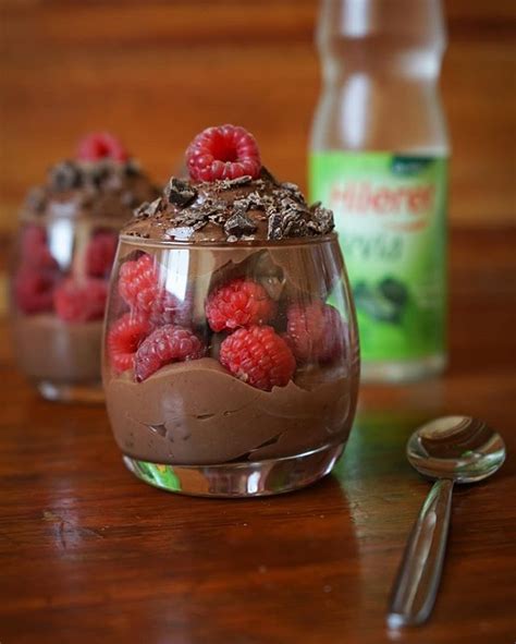 La Mezcla De Chocolate Y Frutos Rojos Es Una De Las Mejores