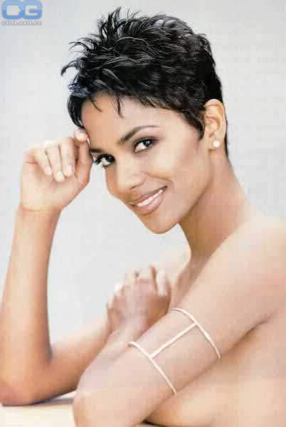 Halle Berry Nackt Nacktbilder Playboy Nacktfotos Fakes Oben Ohne