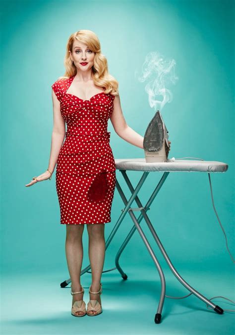 Melissa Rauch Hot Sexy Bikini Photos Hd Images