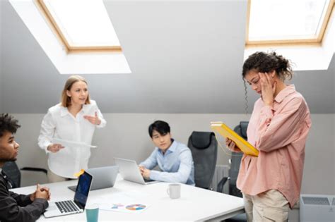 Cómo Superar la Desmotivación en el Trabajo Frases