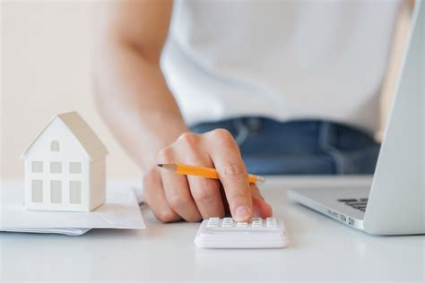Cómo puedo ahorrar para comprar una casa BBVA