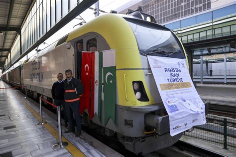 Yeniden sefere başlayan İslamabad Tahran İstanbul yük treni Ankara ya