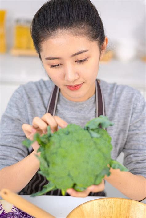 Beautiful Asian Women Looking For Fruits And Vegetables Healthy Food Ideas And Weight Loss
