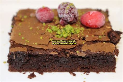 Browni cikolatali Islak Kek nasil yapilir tarifi Nur Mutfağı