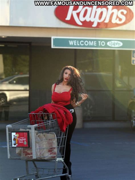 Courtney Stodden Sexy Dress Huge Tits Brunette Bombshell Hot Nude Scene