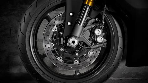 Yamaha Yzf R Race Prezzo Velocit Scheda E Rilevamenti