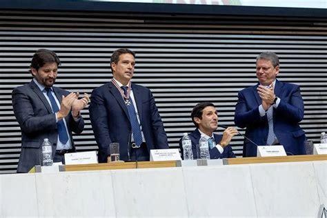 Os bastidores do jantar de Tarcísio para Campos Neto