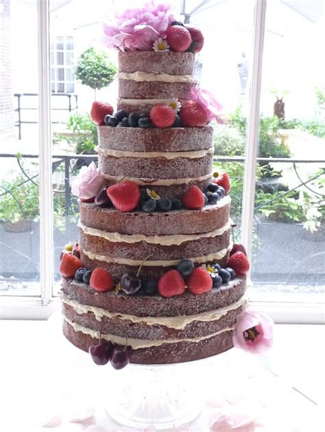 50 Idées de gâteau anniversaire tendance le naked cake ou gâteau nu