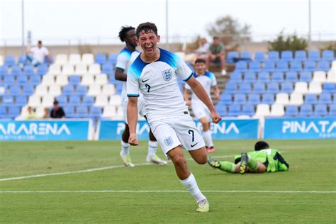Manchester United Wonderkid Shea Lacey Scores Two Goals In England