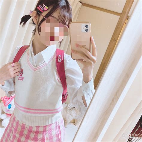 大人なのに女児服着てる on Twitter RT mofumofuko0721