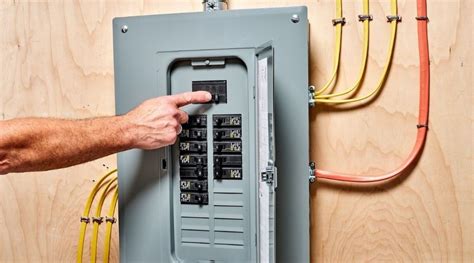 Dangerous Signs A Home S Electrical Panel Needs To Be Replaced