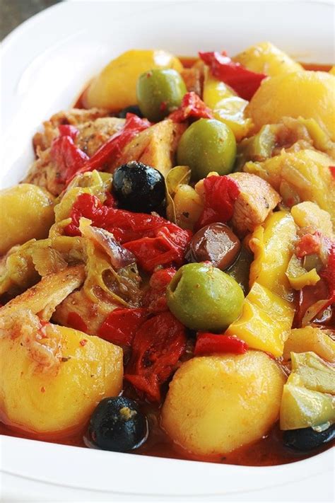 Poulet Aux Poivrons Pommes De Terre Et Olives En Sauce Tomate Artofit