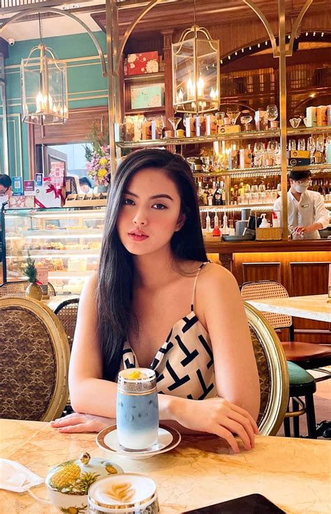 Nữ sinh 10x Cần Thơ hot trên mạng tuyên bố không chụp ảnh nude Hóng