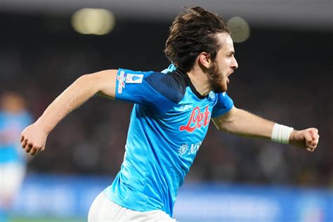 De Laurentiis Blinda Kvara Pronto Il Rinnovo Per Il Georgiano Sport