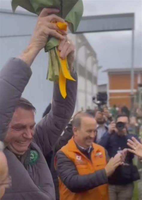 Os gestos de Bolsonaro pró João Rodrigues Jorginho terá que explicar o