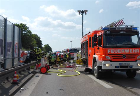 Nr 37 VU02 Schwerer Verkehrsunfall A8 Fahrtrichtung München