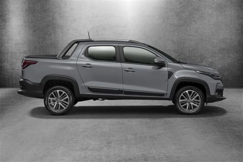 Fiat Strada Volcano 2023 ficha técnica preços consumo itens e motor