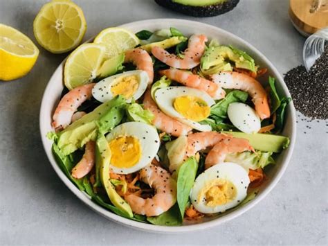 Ensalada Verde Con Langostinos Y Huevo Duro Receta Ekilu