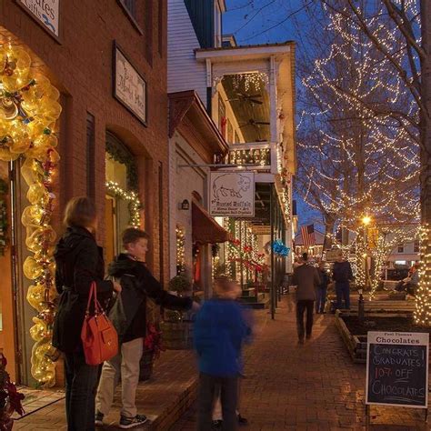 Dahlonega Hallmark Christmas 2024 Toma Sibilla
