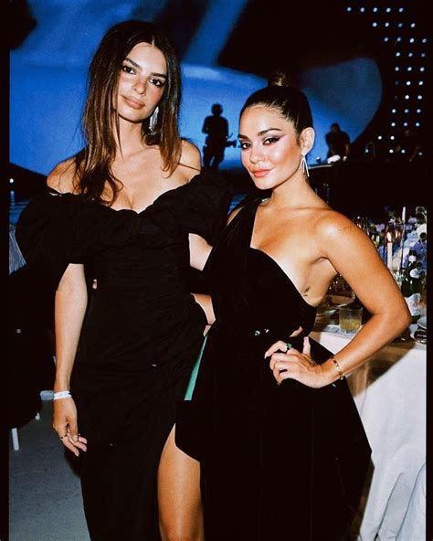 Emily Ratajkowskis Very High Slit