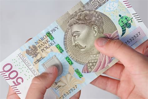 10 lutego 2017 roku wprowadzono do obiegu nowy banknot o najwyższym
