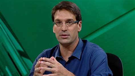 Jornalista não pensa duas vezes e rasga elogios para ídolo do Cruzeiro