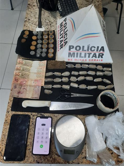 Dois jovens presos por tráfico de drogas no São Francisco Barbacena