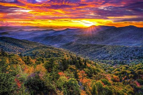 Blue Ridge Parkway Peak Fall Foliage 2024 Wally Malvina