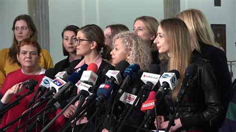 NA ŻYWO Praw kobiet nie można włożyć do zamrażarki legalna aborcja