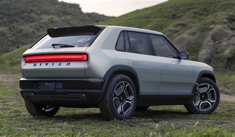 Компактный кроссовер Rivian R3 неожиданный бонус Авторевю