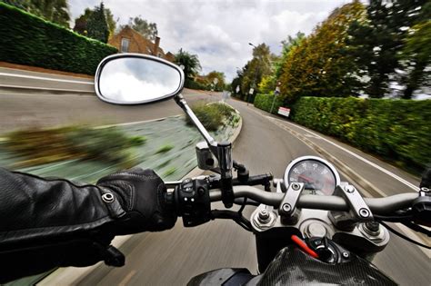 Claves para comprar una moto Guía definitiva Monitorios Notariales