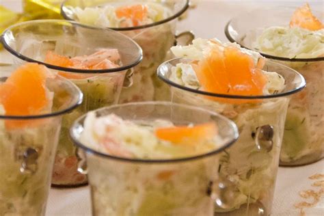 Verrines de ravioles au saumon et crème citronnée