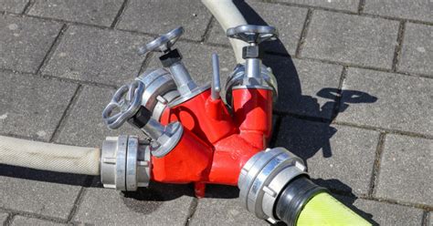 Hidrantes Contra Incendios Qué son y qué tipos existen ZENITH